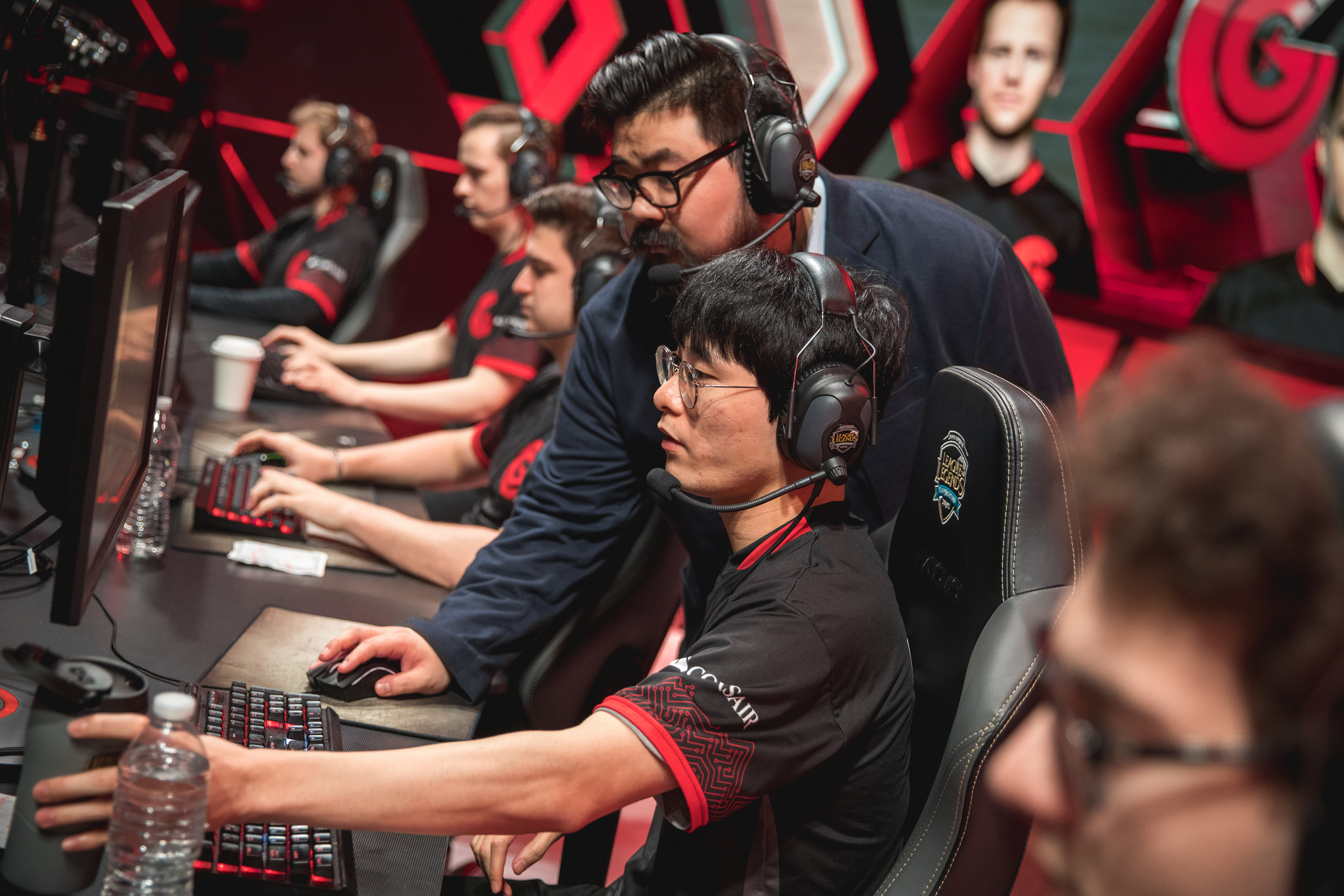 LoL : Deux coachs en LCS NA pour les pick & ban - Breakflip